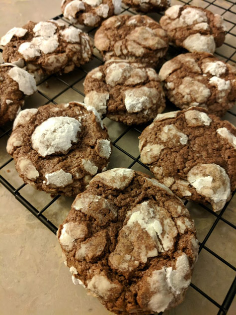 Cooking the Books: Chocolate Chip Cookie Murder by Joanne Fluke ...